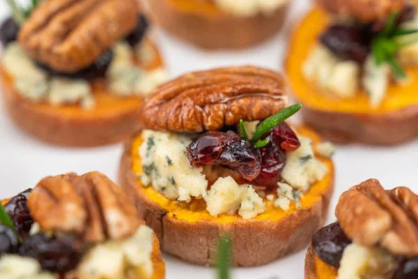 Sweet Potato Rounds with Blue Cheese and Cranberries – Zejd
